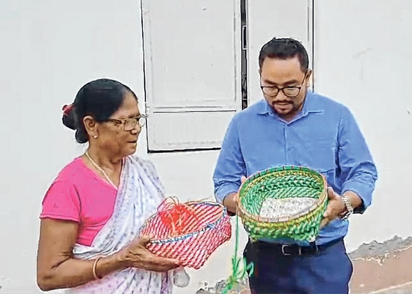 Inspection visit carried out to take stock of relief camp - The Sangai ...