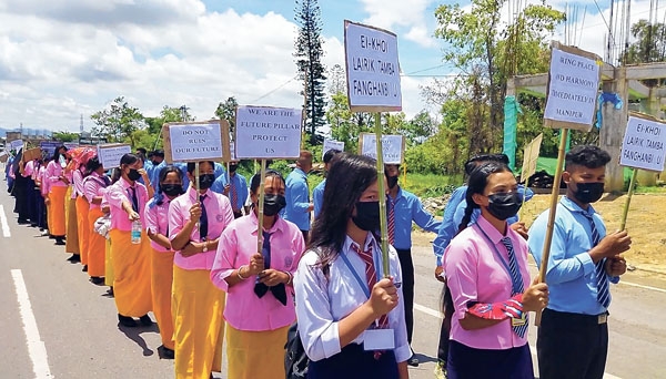 Thoubal students stage rally under ‘Let's study’ slogan - The Sangai ...