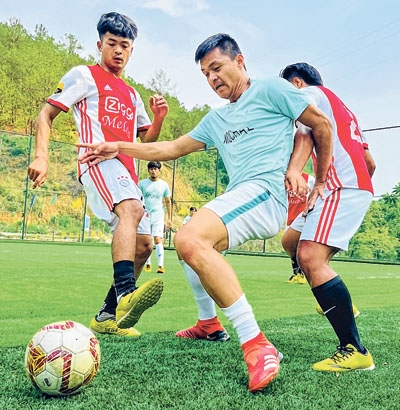 1st Thoruwl Trophy Futsal TournamentBortha FC edge Lambung YCC in 13 ...